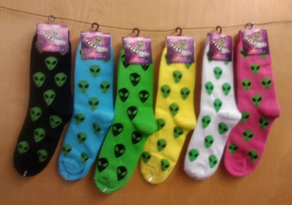 Alien Head Socks (Youth/Ladies) – Chile Traditions