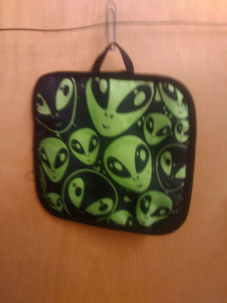 Alien Pot Holder – Chile Traditions